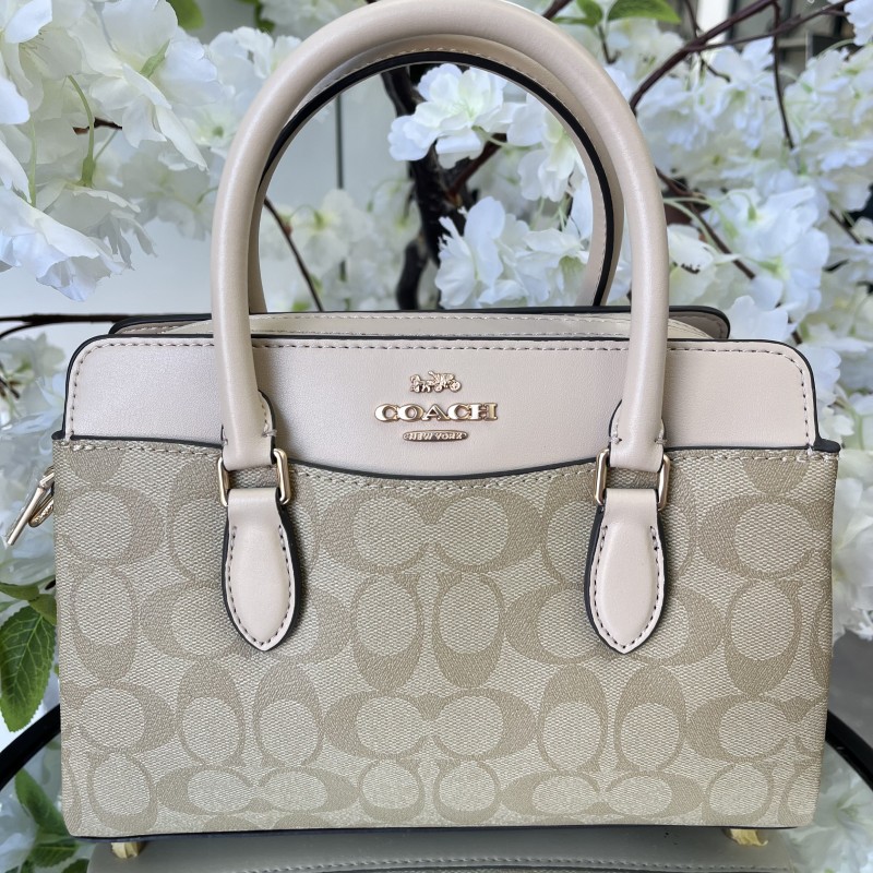 تفاصيل المنتج COACH-63 - FemmeForYou