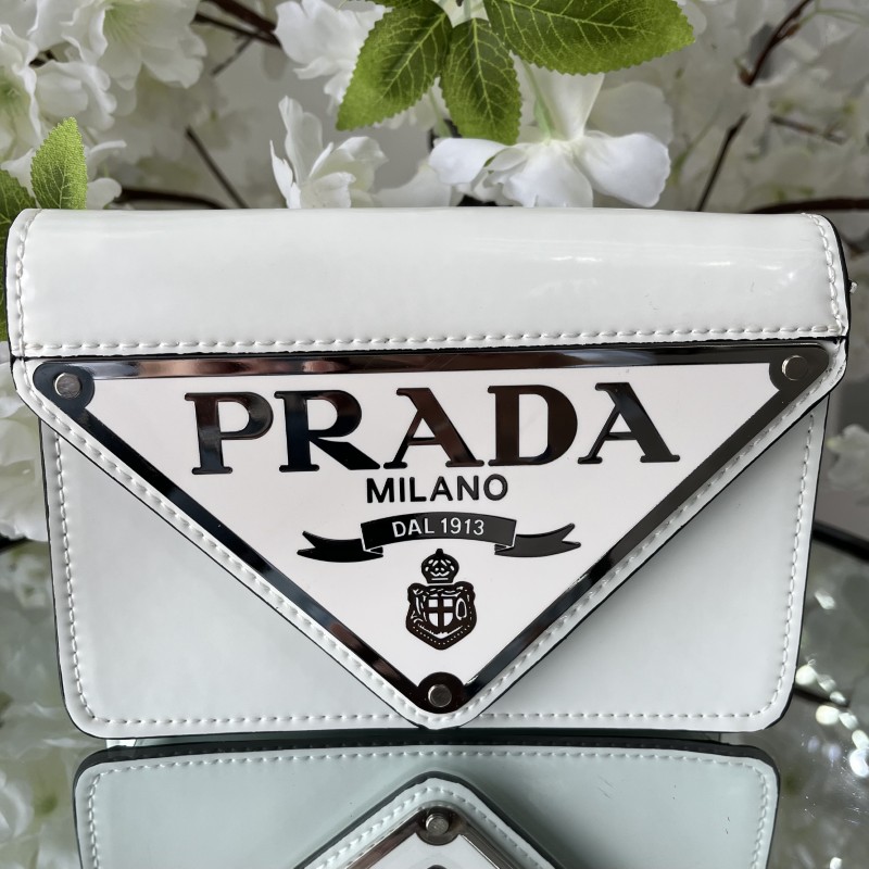 تفاصيل المنتج PRADA-7 - FemmeForYou