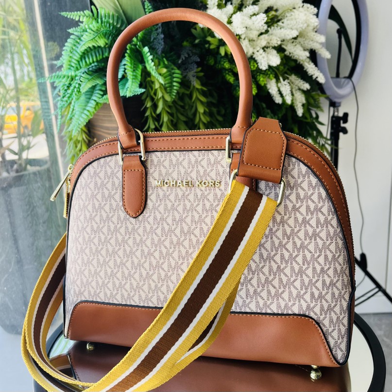 تفاصيل المنتج MK-3 - FemmeForYou